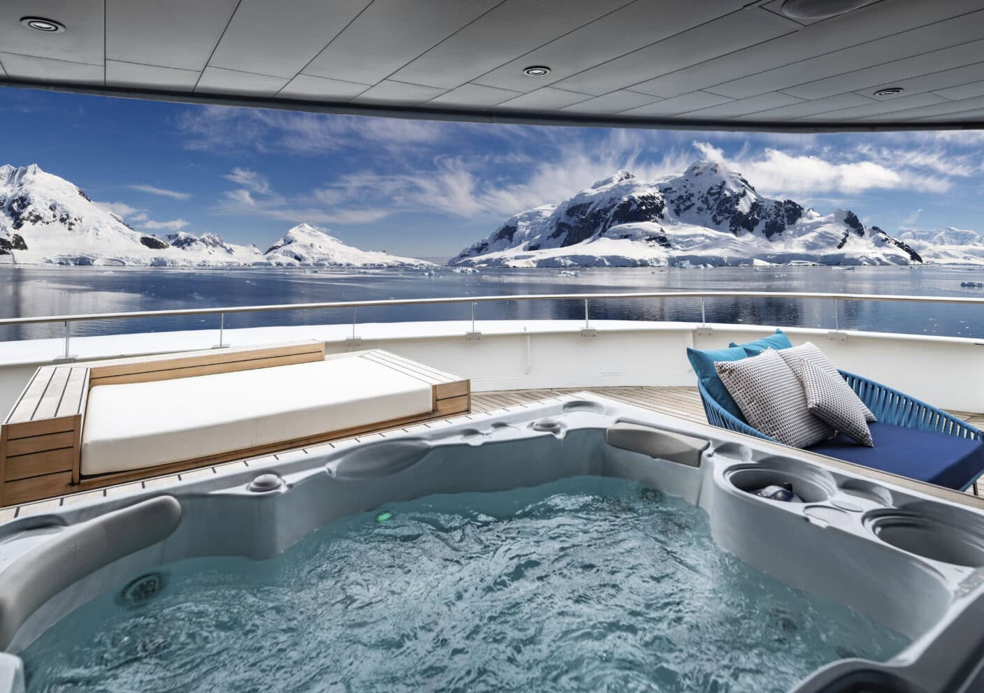 Luxury Antarctica Cruise | Expedition Trips